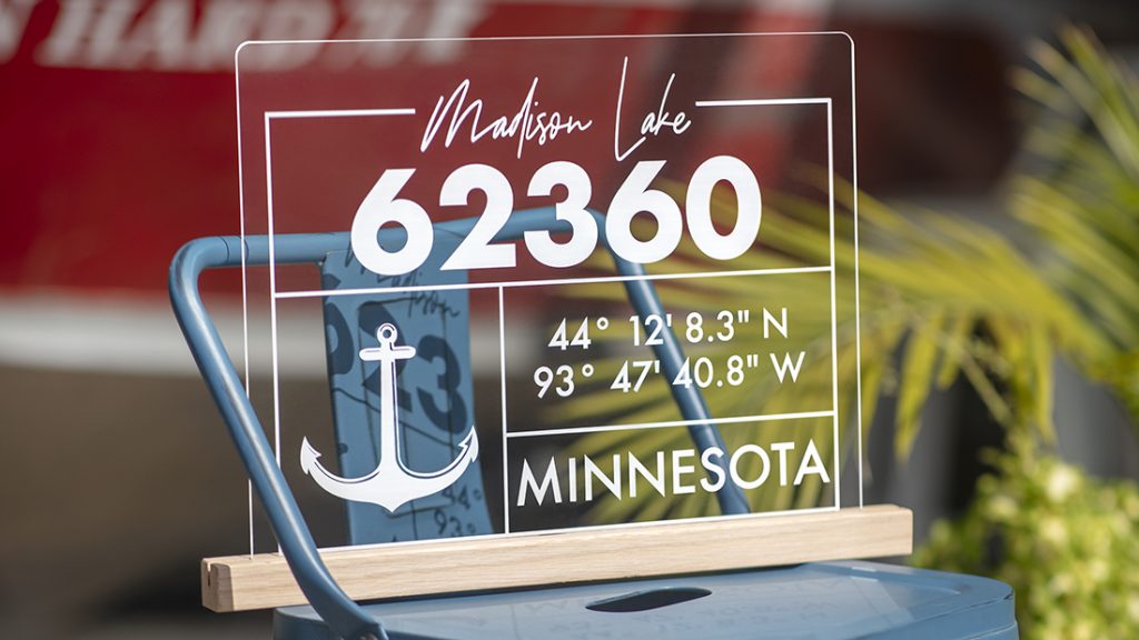 Create Custom Acrylic Wedding Signs and More - TOG.ink/blog